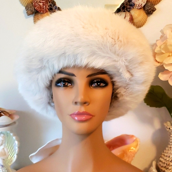 Kakas | Accessories | Genuine Sable And Mink Crown Fur Hat Stunning ...